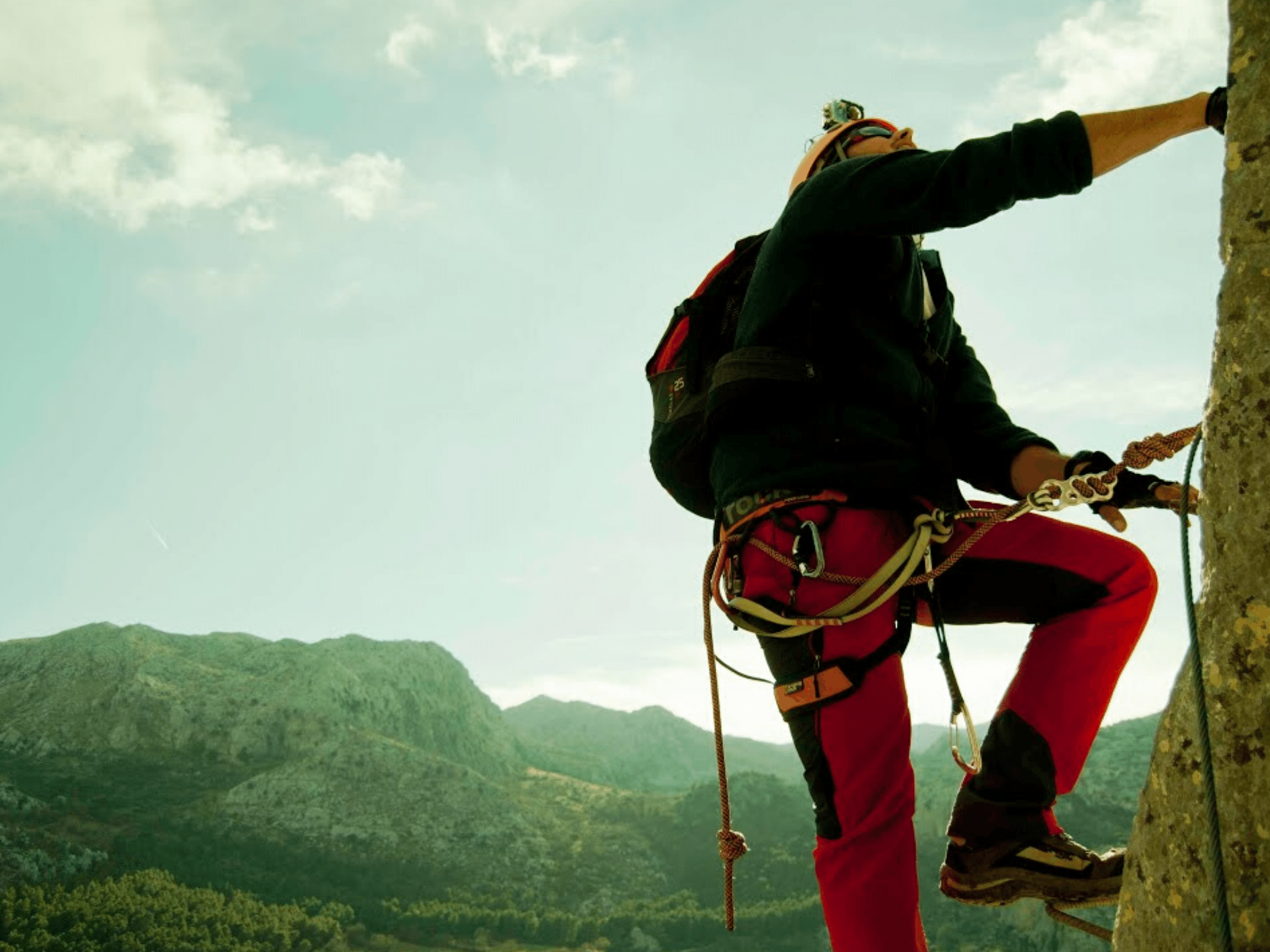 Técnicas para practicar Rápel | Karma Turismo Activo